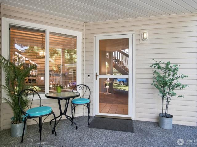 9210 Market Place # N101