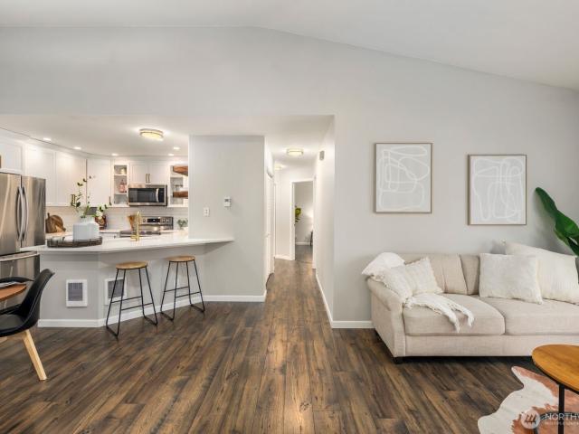 9210 Market Place # P203