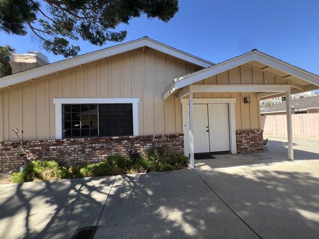 9210 Langdon Ave, Los Angeles, CA 91343