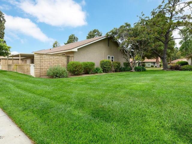 9210 Village 9