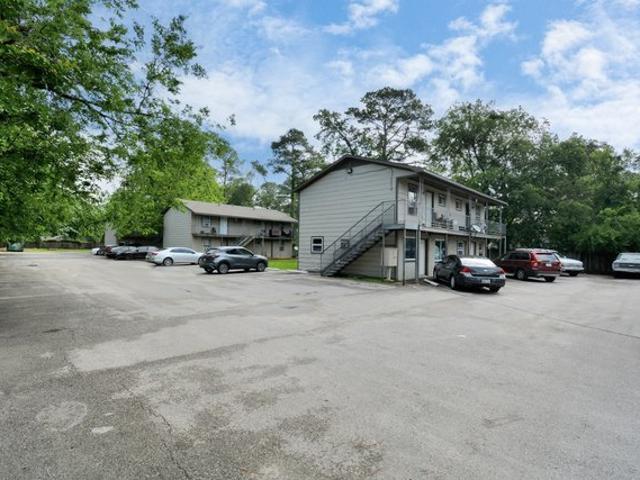 9211 N Green River Dr Unit 12, Houston, TX 77078