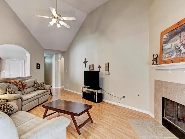 9211 Hidden Lake E