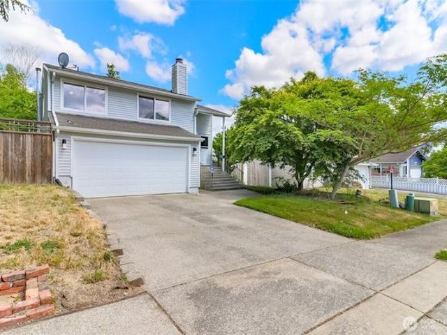 9211 S J St, Tacoma, WA 98444