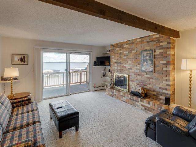9212 Edgewater Circle S # 202