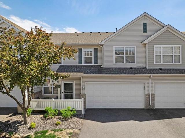 9212 Holly Ln N, Maple Grove, MN 55311