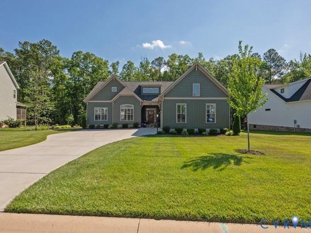 9212 Kinnerton Dr, Midlothian, VA 23112