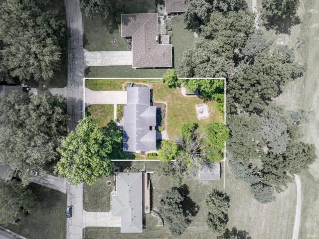 9212 W Tulip Tree Drive