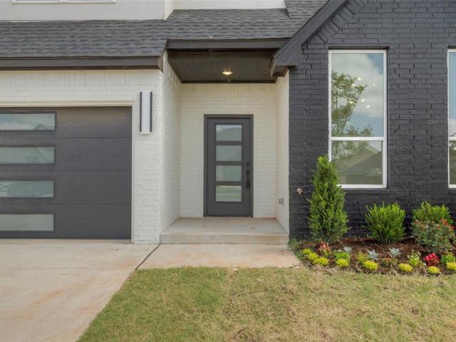 9213 NW 147th Terrace