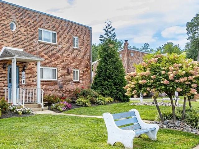 9213 Blue Grass Rd, Philadelphia, PA 19114