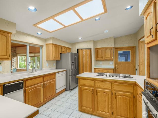 921 241st Pl SW, Bothell, WA 98021 | MLS #2531