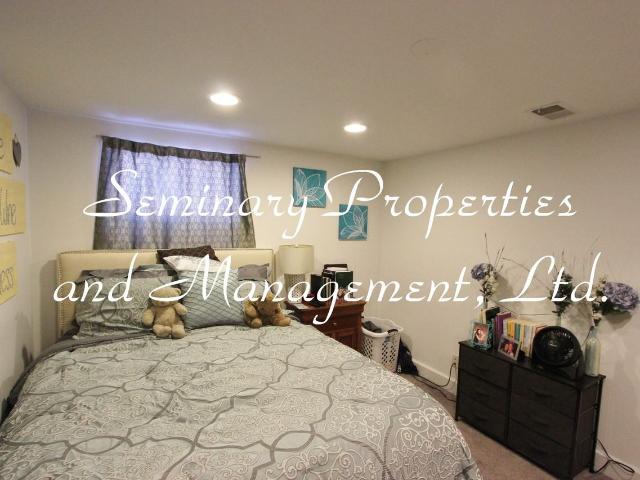 921 27 W Sunnyside 1 Bedroom Apartment for Rent at 921 W Sunnyside Ave, Chicago, IL 60640 Uptown