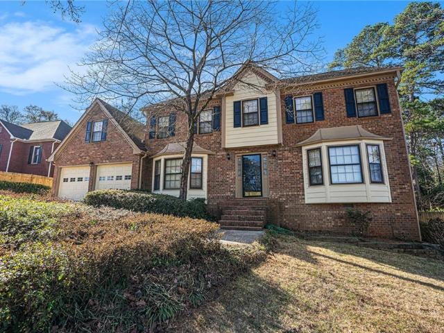 921 Cedar Trace SW