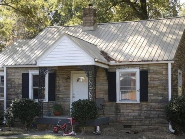 921 Chalk Level Rd, Durham, NC 27704