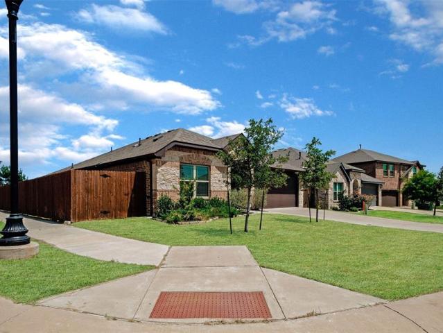 921 Amberwood Drive