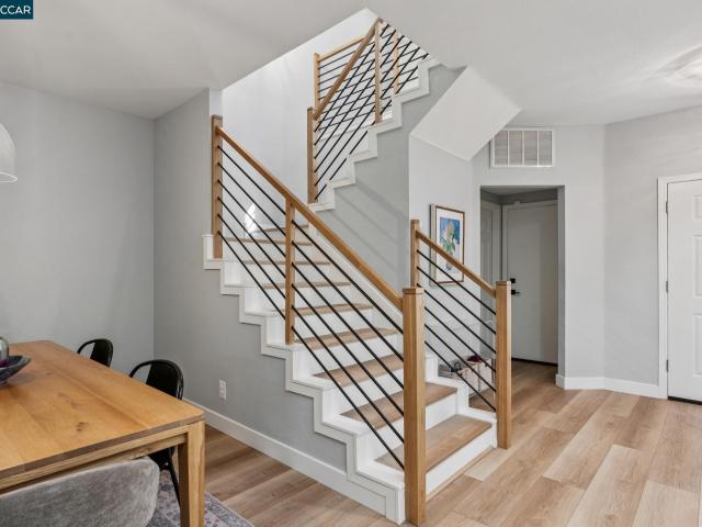 921 Arrowhead Ter