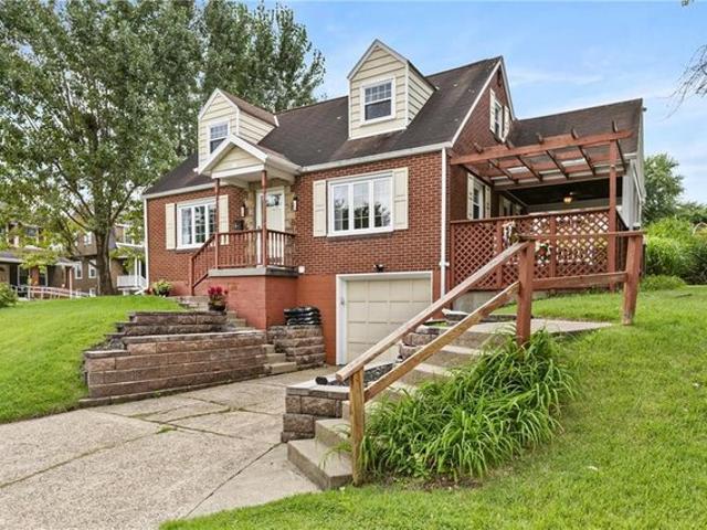 921 Athalia Ave, Monessen, PA 15062