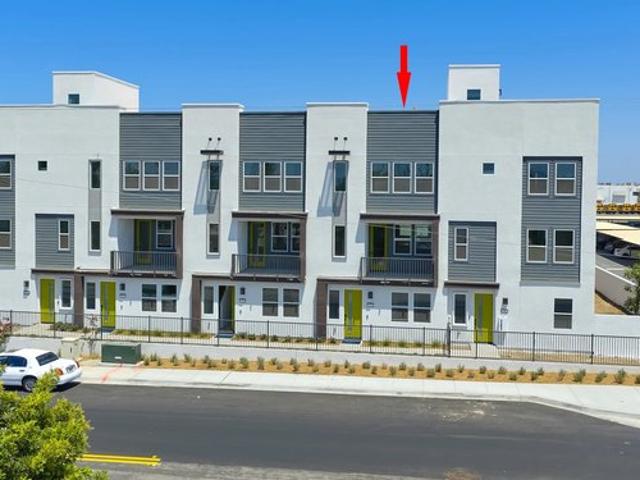 921 Avenida Neptuno Unit 4, Chula Vista, CA 91911