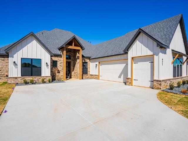 921 Bandon Dune Dr, Burleson, TX 76028 | MLS #21187 | Compass