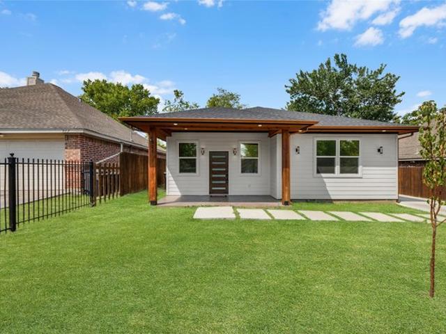 921 Bessie St, Fort Worth, TX 76104