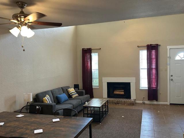 921 Bruce Way