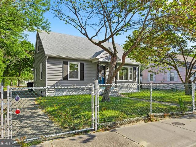 921 Brown Street