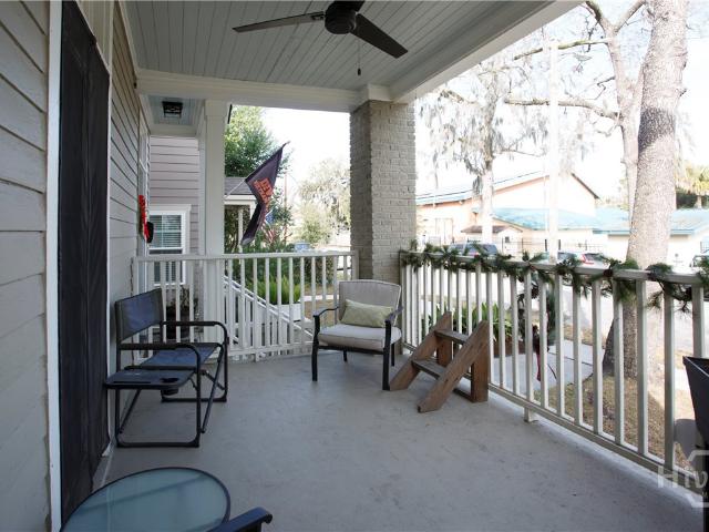 921 E Waldburg Street