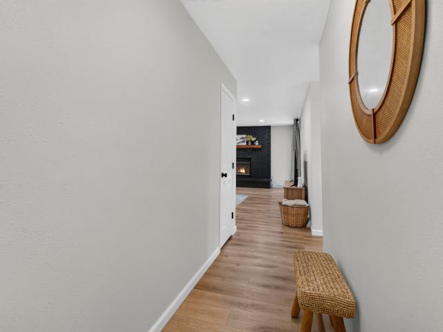 921 E Edgewood Street