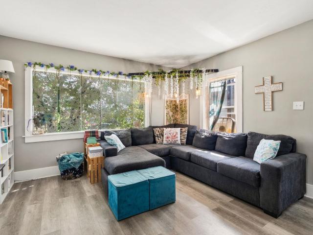 921 Emmett Lane