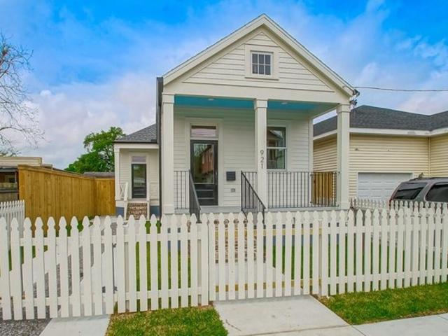 921 Elmira Ave, New Orleans, LA 70114