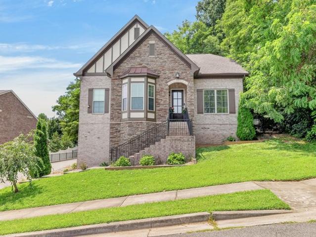 921 Holgate Ct, Nashville, TN 37221