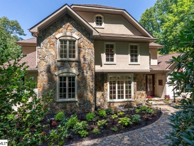 921 High Knoll Way