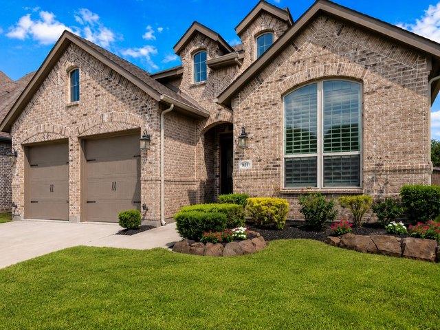 921 Hubbard Creek Trl, McKinney, TX 75071