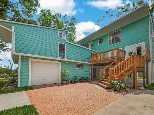 921 Ivy Road