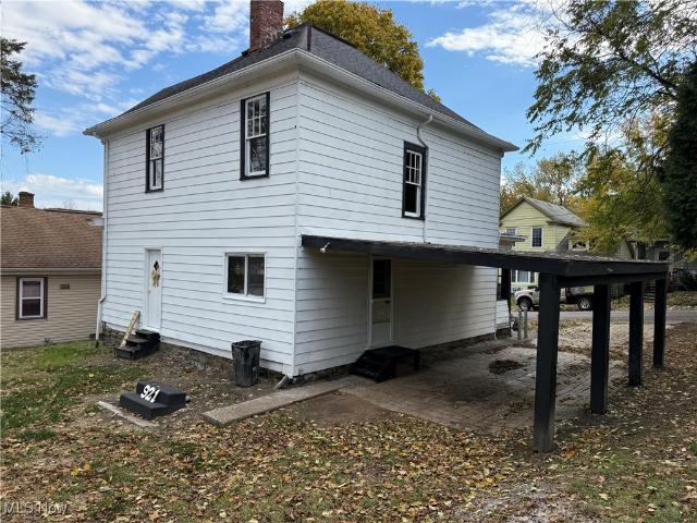 921 Orchard Grove Avenue