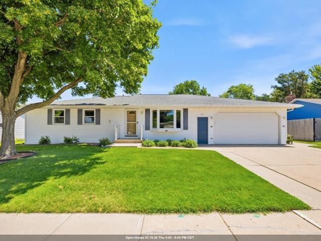 921 Outward Ave, De Pere, WI 54115