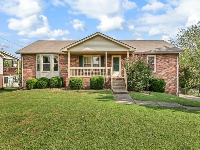 921 Lindsey Dr, Clarksville, TN 37042