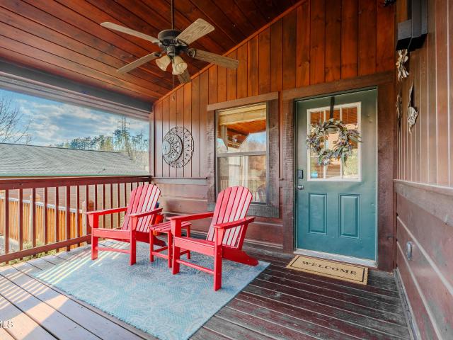 921 McMakin Way, Pigeon Forge, TN 37863 | MLS #9993