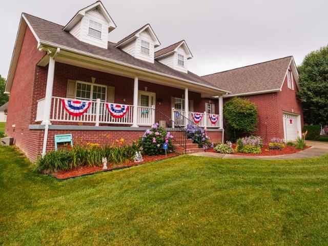 921 NE Green Meadows Road