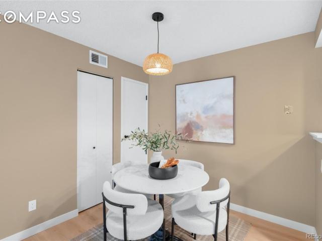 921 S Walden St 205, Aurora, CO