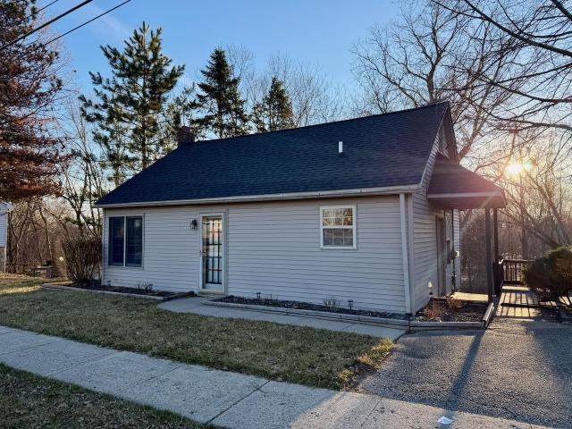 921 S Front Street