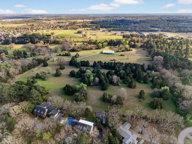 921 Skyline Drive