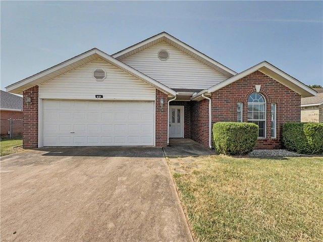 921 Sunflower St, Centerton, AR 72719