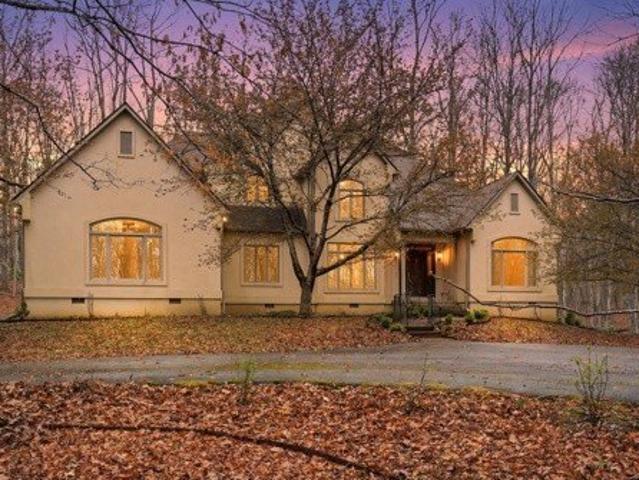 921 Poplar Pl, Monteagle, TN 37356