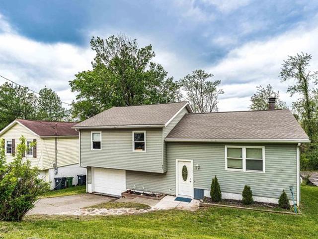 921 Revere St, Morgantown, WV 26505