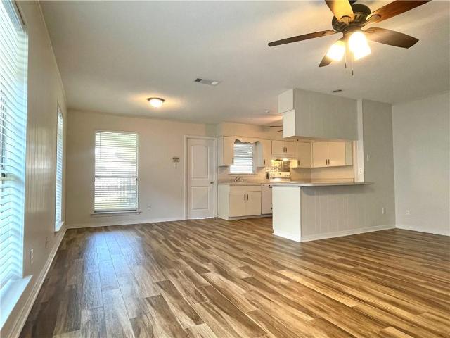 921 Ridgelake Drive