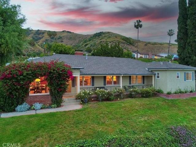 921 W Mountain St, Glendale, CA 91202