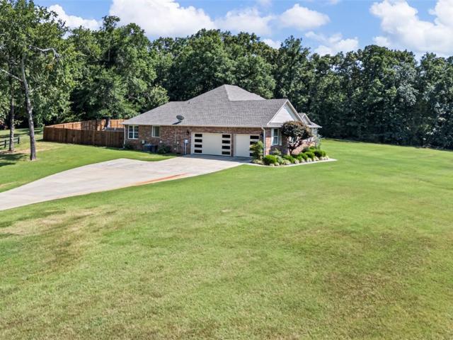 921 Waterfront Road