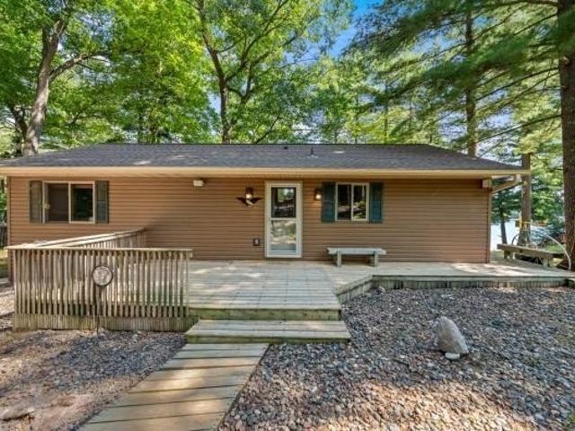 921 Vijobi Trl, Amery, WI 54001