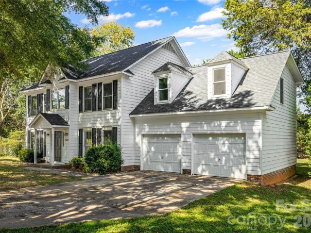 9224 Agnes Park Ln, Huntersville, NC 28078 | MLS #4354 | Compass
