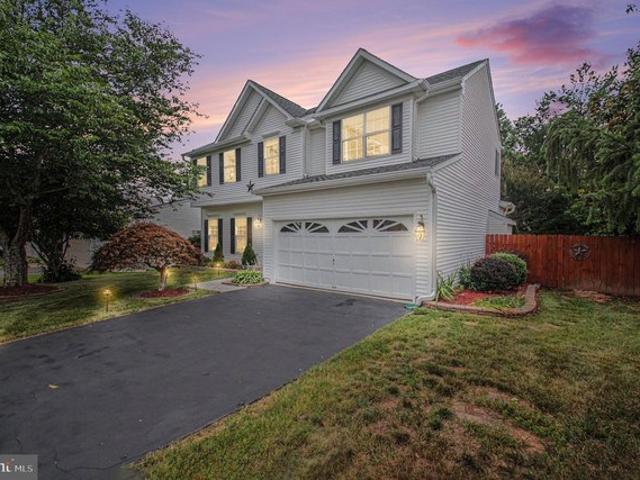 9224 Cynthia St, Manassas Park, VA 20111